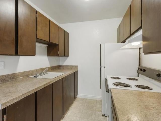 1 Br, 1 bath, Apartment 6322 N 26th St