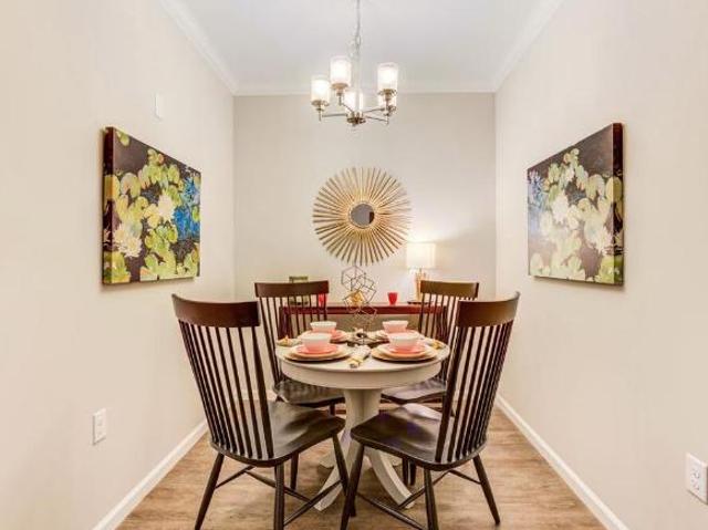 1 Br, 1 bath, Apartment 6411 Farm Gate Rd