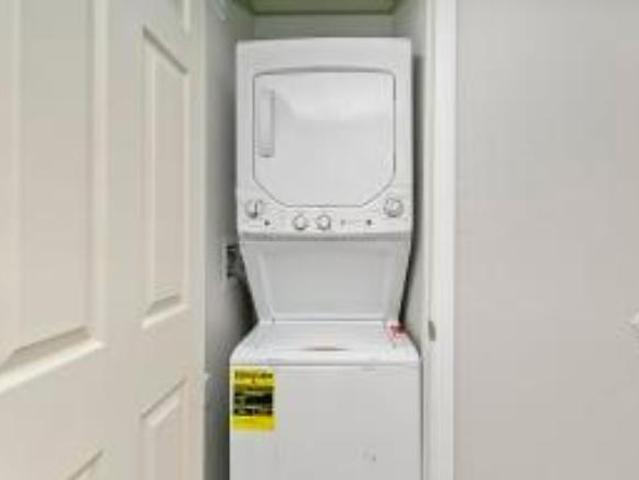 1 Br, 1 bath, Apartment 6565 W Bethany Home Rd