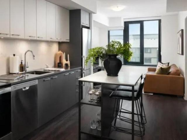 1 Br, 1 bath, Apartment 6570 Glen Erin Dr