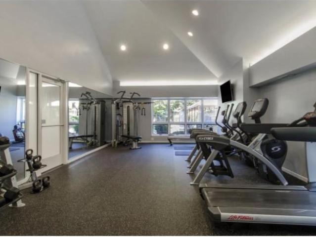 1 Br, 1 bath, Apartment 650 Bulfinch Dr