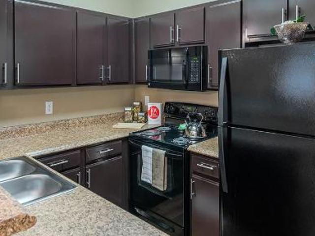 1 Br, 1 bath, Apartment 6530 Virginia Pkwy