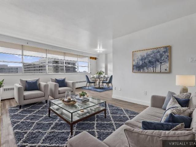 1 Br, 1 bath, Apartment 65 Thorncliffe Park Drive