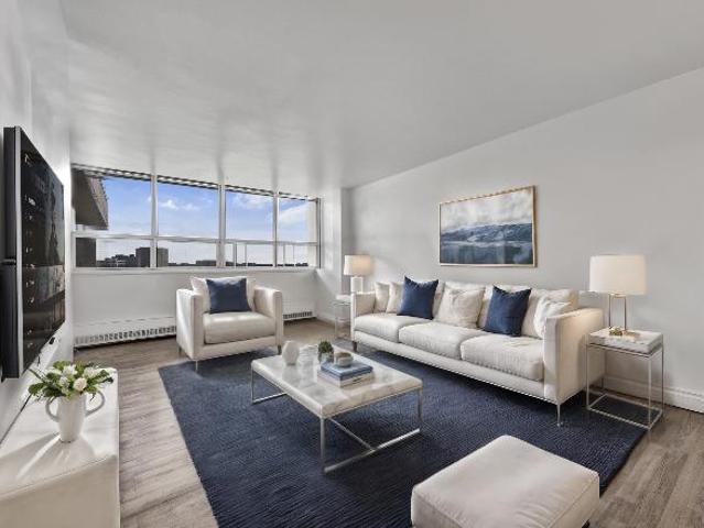 1 Br, 1 bath, Apartment 65 Thorncliffe Park Drive