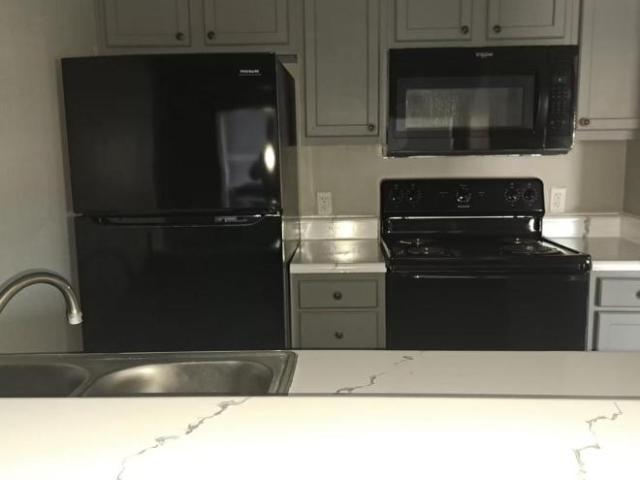 1 Br, 1 bath, Apartment 6675 Old Canton Rd