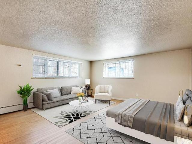 1 Br, 1 bath, Apartment 66 S Clarkson Street