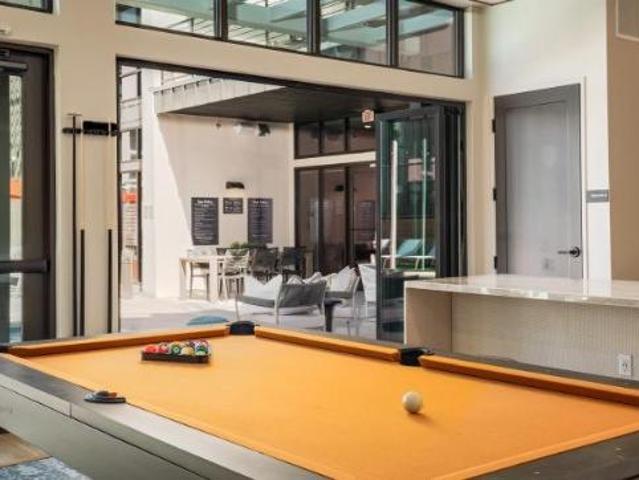 1 Br, 1 bath, Apartment 6700 Modesto Ave