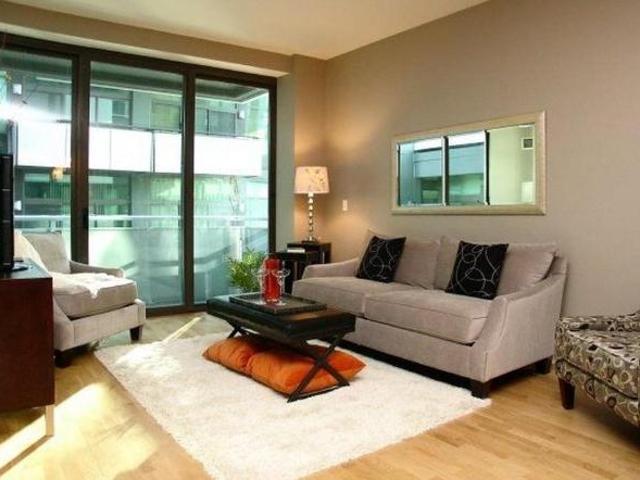 1 Br, 1 bath, Apartment 670 W Wayman St