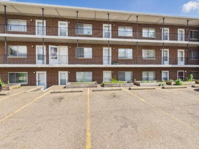 1 Br, 1 bath, Apartment 685 Sherman St