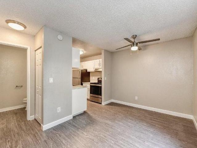 1 Br, 1 bath, Apartment 6808 Wyndham Dr