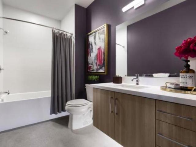 1 Br, 1 bath, Apartment 695 S Santa Fe Ave