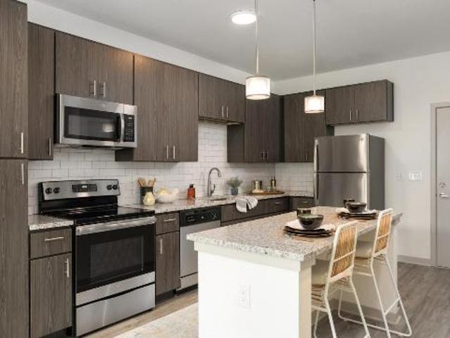 1 Br, 1 bath, Apartment 6 Huguenin Ave