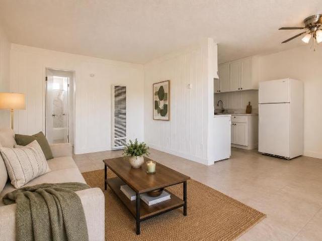1 Br, 1 bath, Apartment 7055 Alabama Avenue