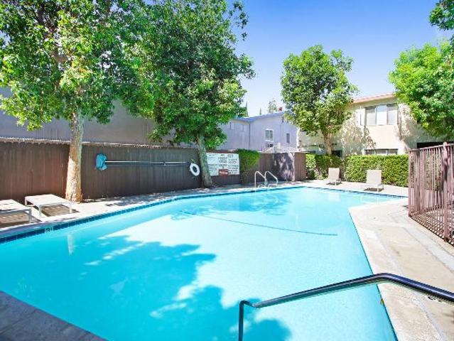 1 Br, 1 bath, Apartment 7055 Sepulveda