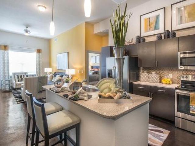 1 Br, 1 bath, Apartment 7077 Watercrest Parkway