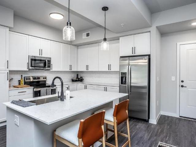1 Br, 1 bath, Apartment 700 Legacy Heritage Lane