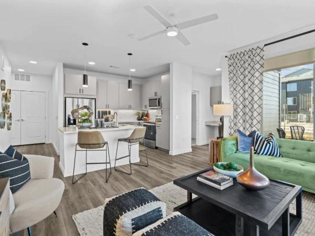 1 Br, 1 bath, Apartment 7010 Crossbuck Point