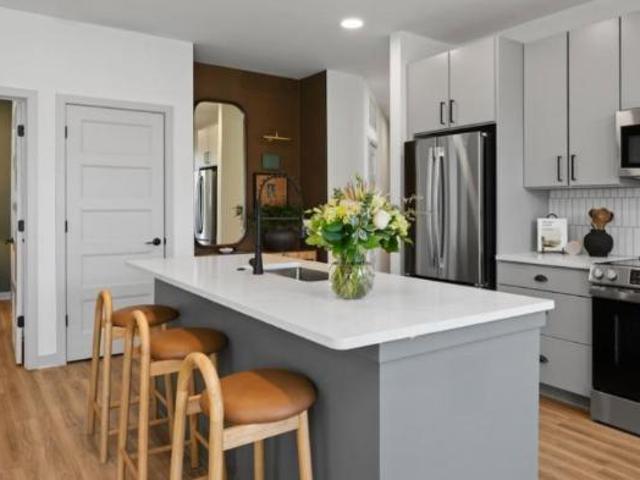 1 Br, 1 bath, Apartment 7100 Homestead Heights Ln