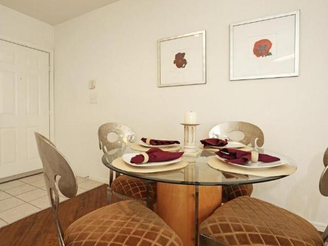 1 Br, 1 bath, Apartment 7101 N 19th Ave