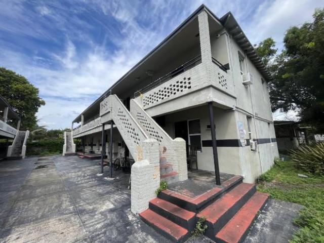 1 Br, 1 bath, Apartment 7104 7126 NW 14th Place