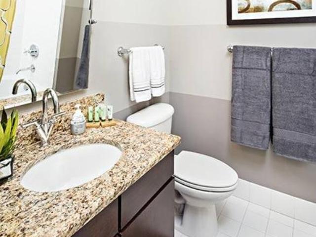 1 Br, 1 bath, Apartment 7131 Arlington Rd