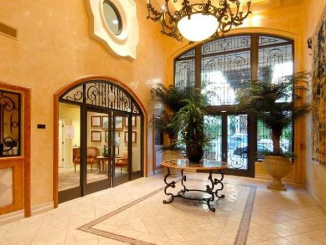 1 Br, 1 bath, Apartment 725 South Bixel Street