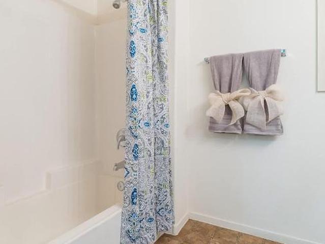 1 Br, 1 bath, Apartment 720 W ONeil Dr