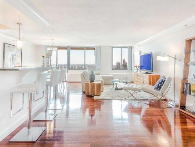 1 Br, 1 bath, Apartment 72 Staniford Street