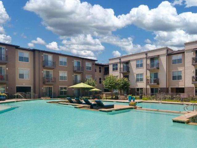1 Br, 1 bath, Apartment 7373 Valley View Lane