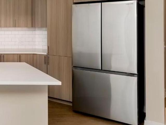 1 Br, 1 bath, Apartment 730 Rutherford St