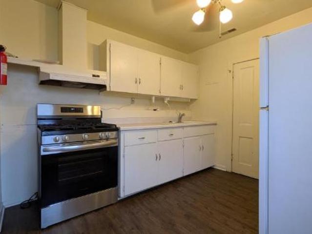 1 Br, 1 bath, Apartment 730 W Park St