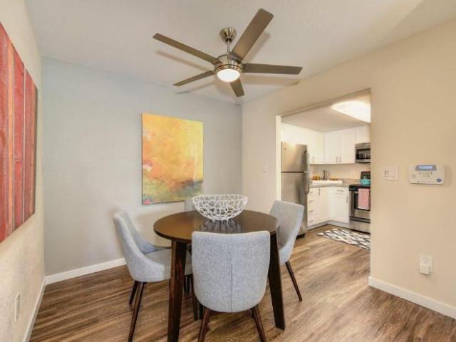 1 Br, 1 bath, Apartment 7556 Rush River Dr