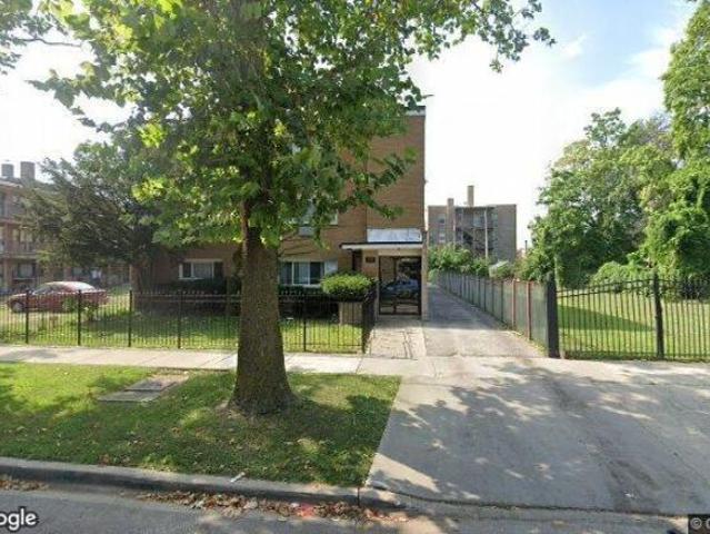 1 Br, 1 bath, Apartment 7530 S Saginaw Ave