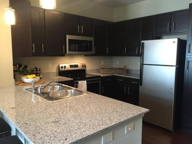 1 Br, 1 bath, Apartment 75 Cross Creek Pkwy