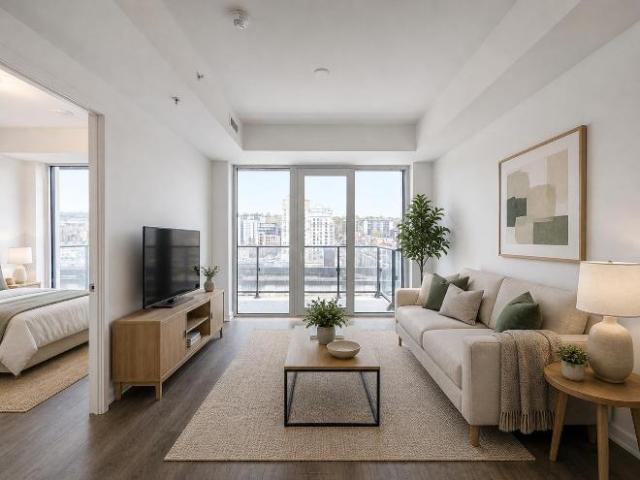 1 Br, 1 bath, Apartment 75 James St S