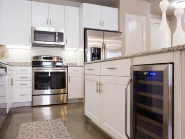 1 Br, 1 bath, Apartment 7606 Eastern Ave