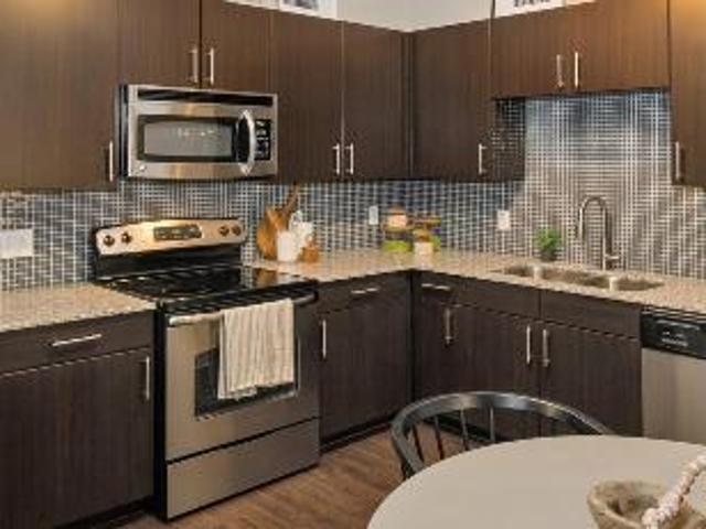 1 Br, 1 bath, Apartment 7755 John Q Hammons Drive