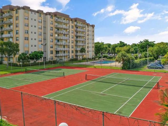 1 Br, 1 bath, Apartment 777 NW 155 Lane