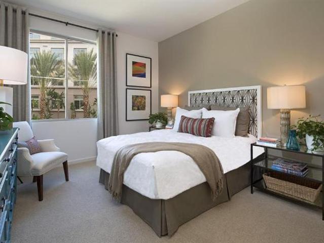 1 Br, 1 bath, Apartment 7725 Gateway