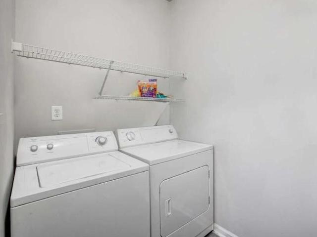 1 Br, 1 bath, Apartment 7915 Senoia Rd