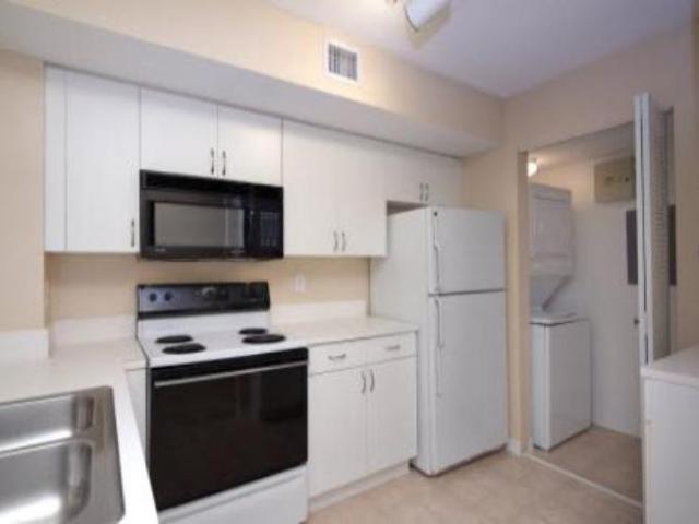 1 Br, 1 bath, Apartment 7933 Venture Center Way