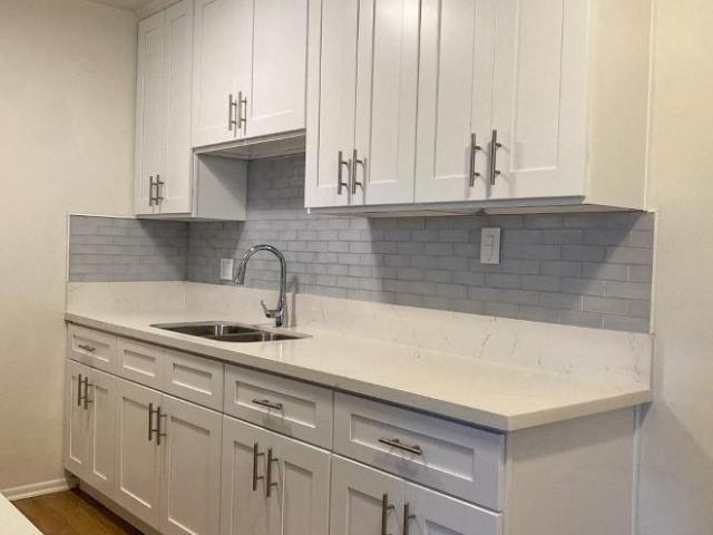 1 Br, 1 bath, Apartment 8051 4th St
