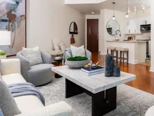 1 Br, 1 bath, Apartment 8066 Park Ln