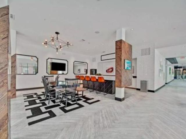 1 Br, 1 bath, Apartment 800 N Oklahoma Ave