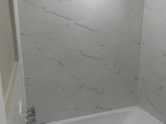 1 Br, 1 bath, Apartment 801 NE 10th St