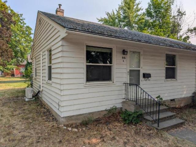 1 Br, 1 bath, Apartment 801 Spring Ave