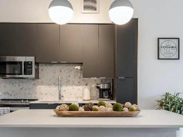 1 Br, 1 bath, Apartment 8021 Peters Road
