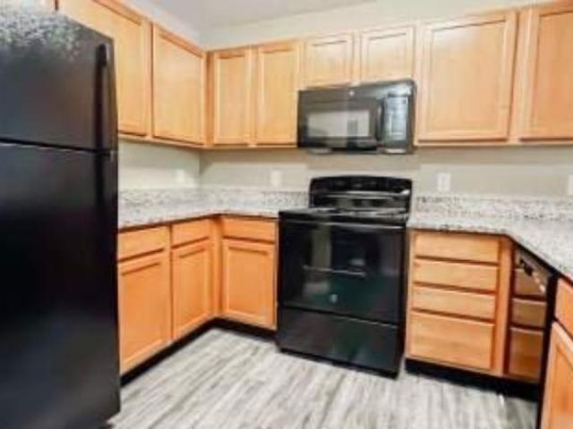 1 Br, 1 bath, Apartment 819 Arklow Dr