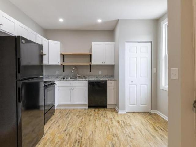 1 Br, 1 bath, Apartment 810 Lehman St