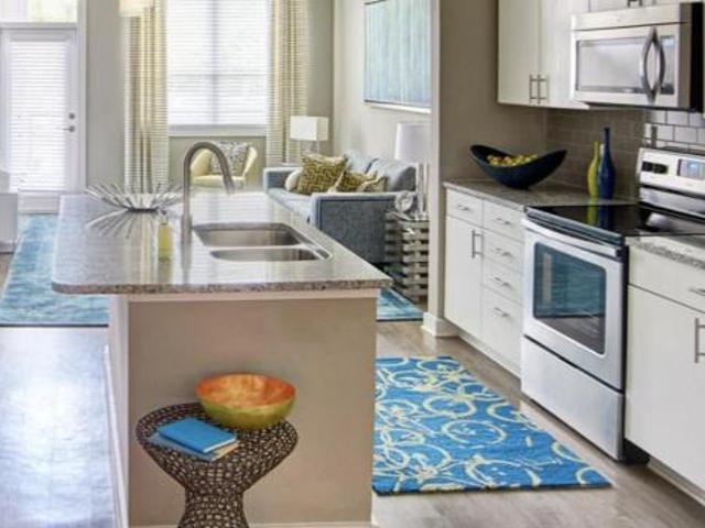 1 Br, 1 bath, Apartment 810 9th St